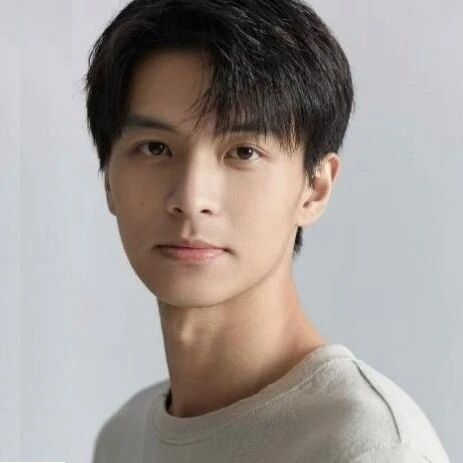 AI 赋能创意：与深大青年创作者对话 │ “探讨 AIGC 在当代艺术与设计中的实践与思考”分享会邀您一起对话AI艺术 - Py学习