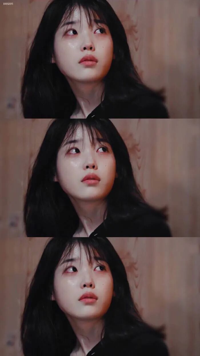 IU历代级演唱会,现场的草莓月亮太浪漫了! - 脉脉