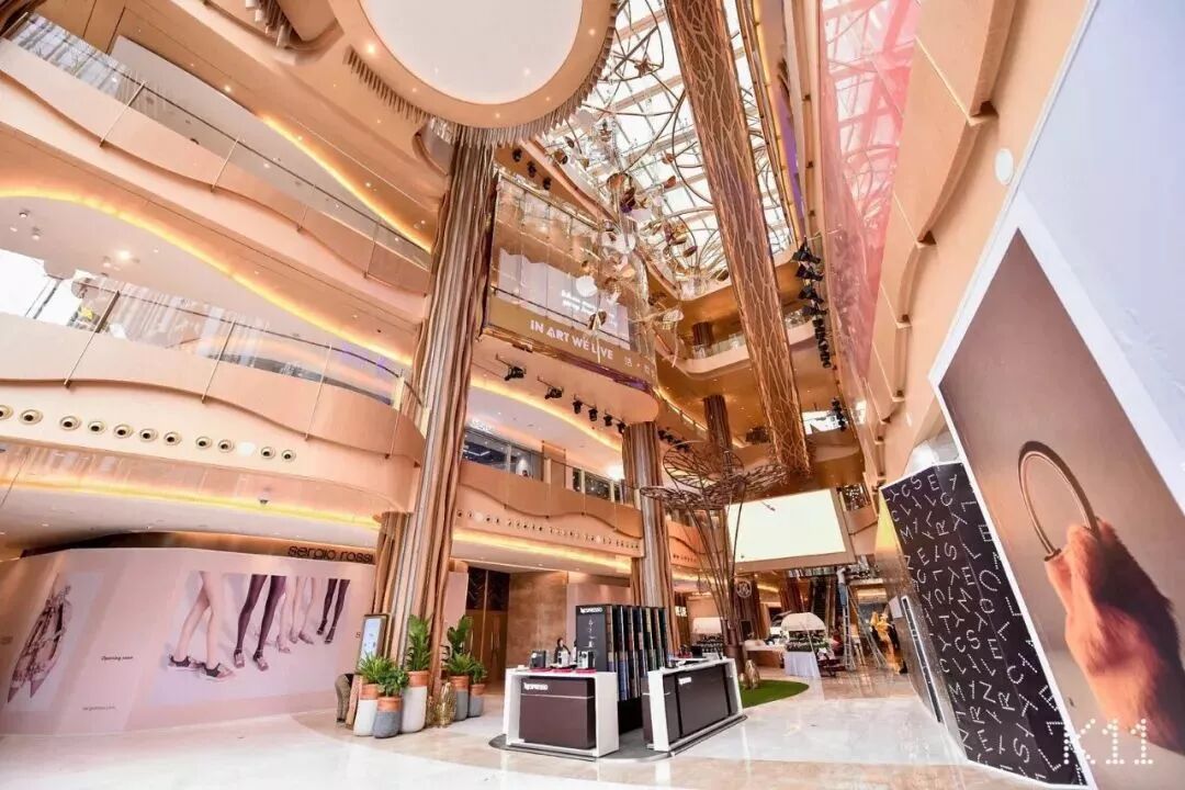 强势围观广州k11，看看它又放了哪些艺术大招？ - 脉脉