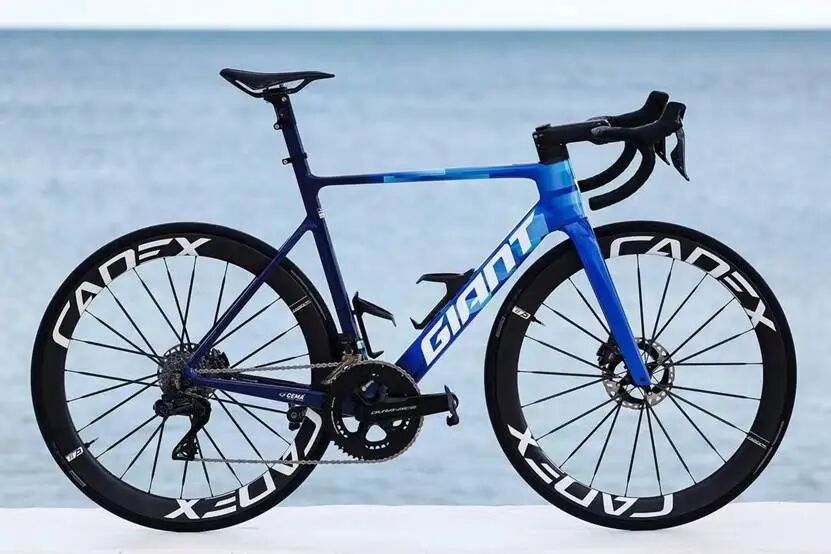 GIANT赞助的Team Jayco AlUla车队在环沙特第一赛段获得胜利！-广东捷安特