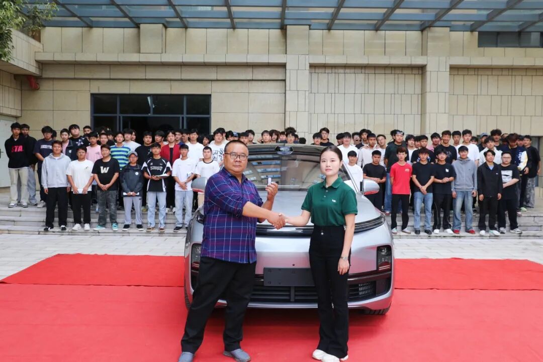 云南商务职业学院与北京理想汽车有限公司正式签署合作协议|云商快讯|云南商务职业学院