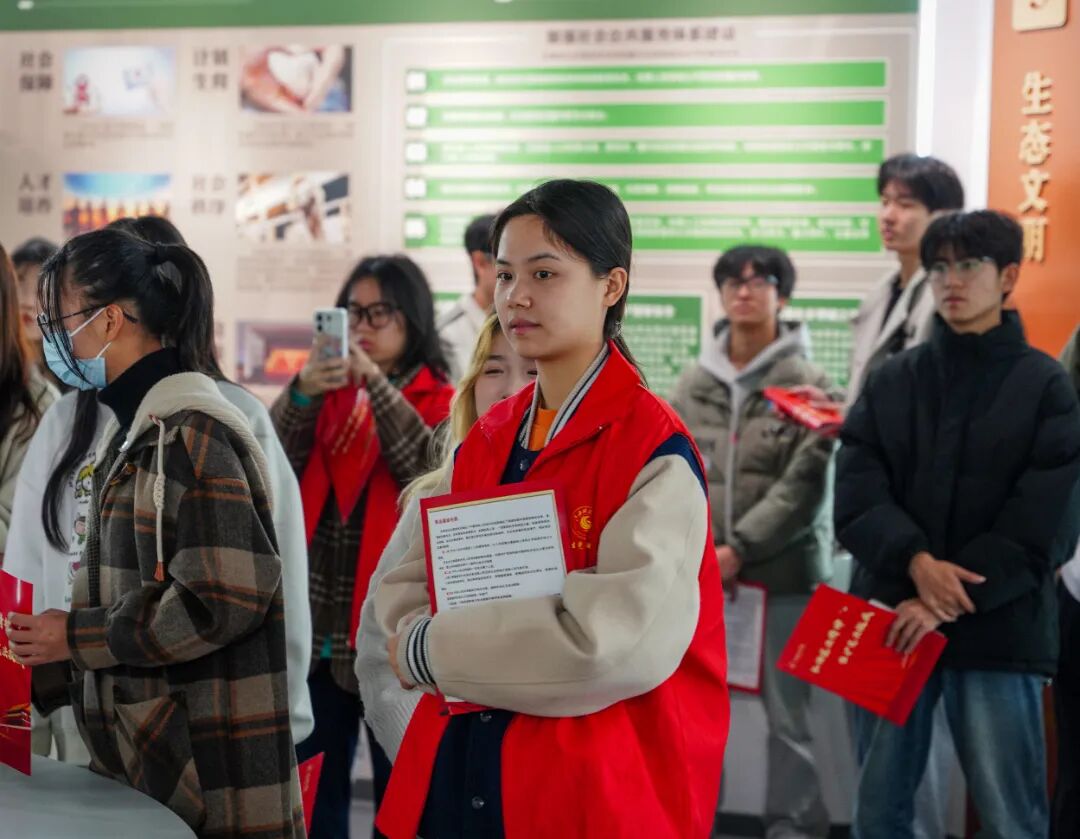 关注！TA与你我息息相关🧐 | 自由微信 | FreeWeChat