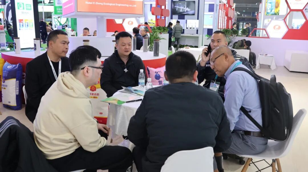 擦亮国际化新名片——鄂中生态亮相2024上海CAC农化展 -农资与市场官网