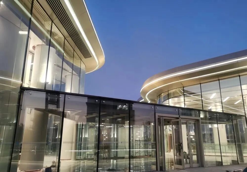 碲化镉发电玻璃：点亮未来的绿色能源之光