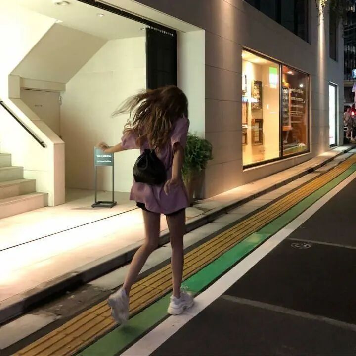 腿长真的了不起，就这腿我可以馋一年，玩一辈子... -6park.com