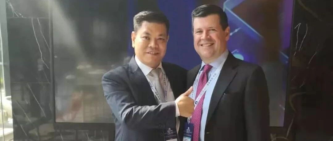 纳斯达克高级副总裁、亚太区主席麦柯奕（Robert H.MCCOOEY，JR.）对亚投盛世给予高度赞许