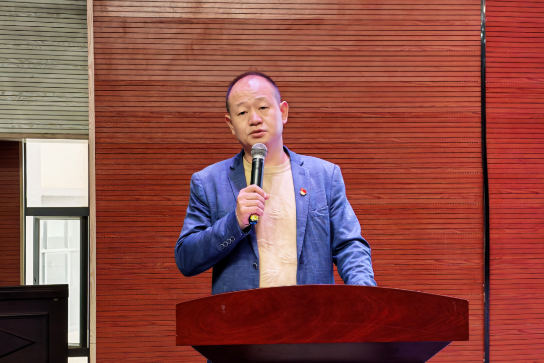 云南商务职业学院举行2025七彩云南格兰芬多自行车节志愿者出征仪式|云商快讯|云南商务职业学院