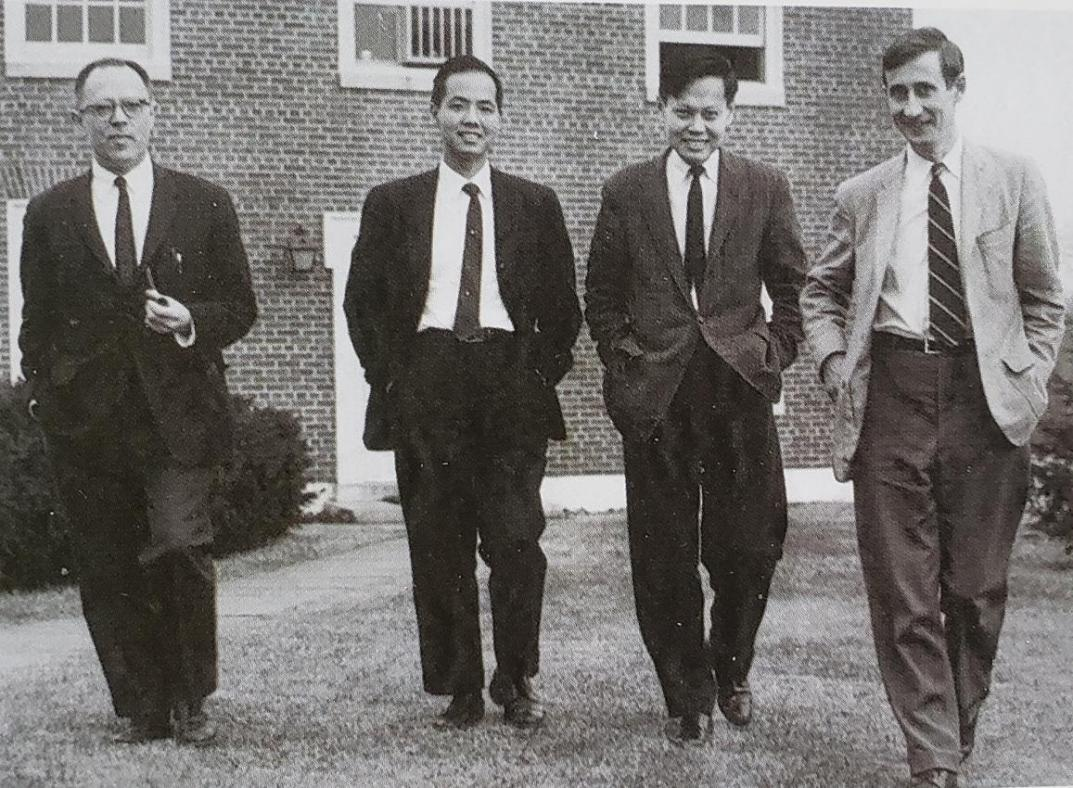 杨振宁100岁了，诺奖都不算他的人生巅峰_世界杨氏联谊会sjyang