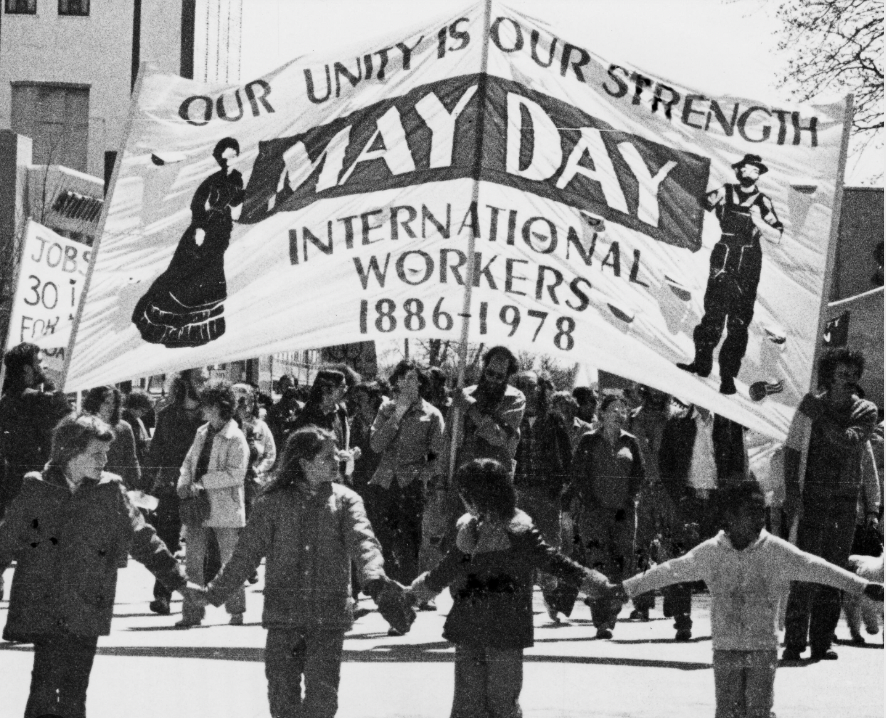 词汇学习：“劳动节”到底是May Day 还是 Labour Day？