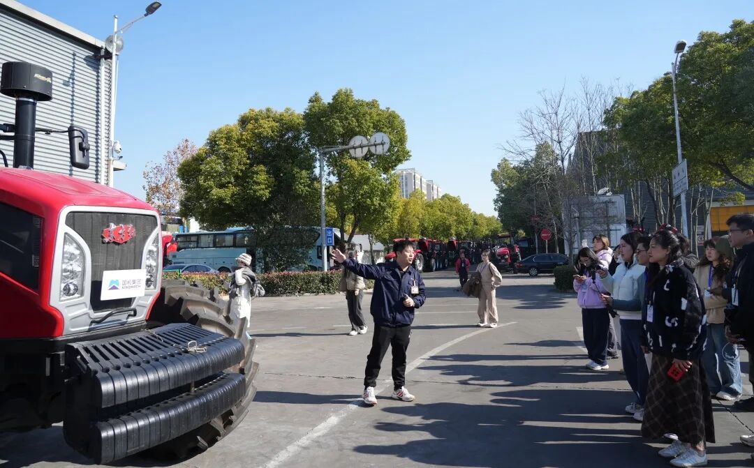 国际知名网红博主走进一拖 | 农机新闻网