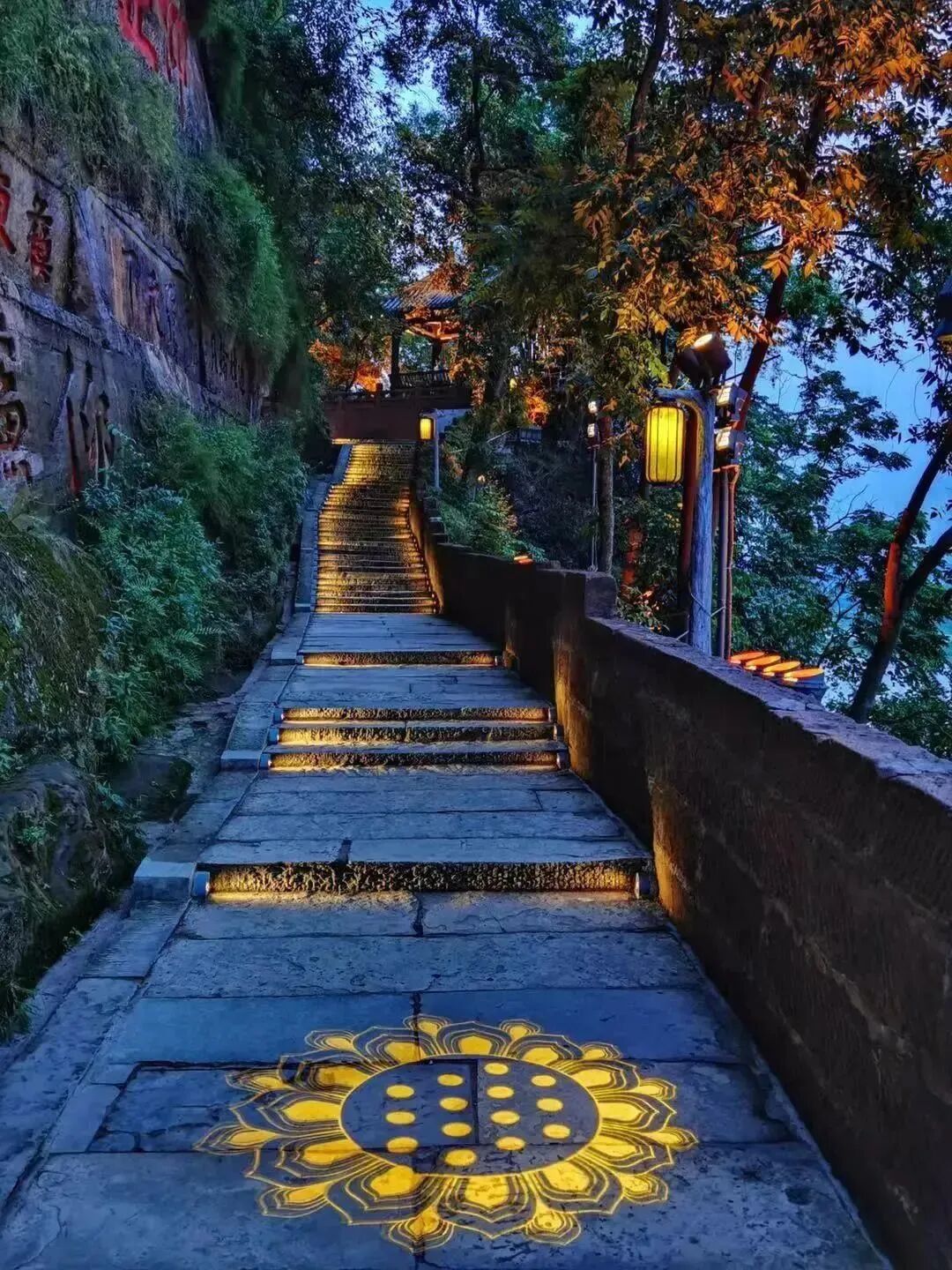 惊喜！夜游大佛+灯耀嘉州，春节夜游让你玩到嗨！ | 自由微信 | FreeWeChat